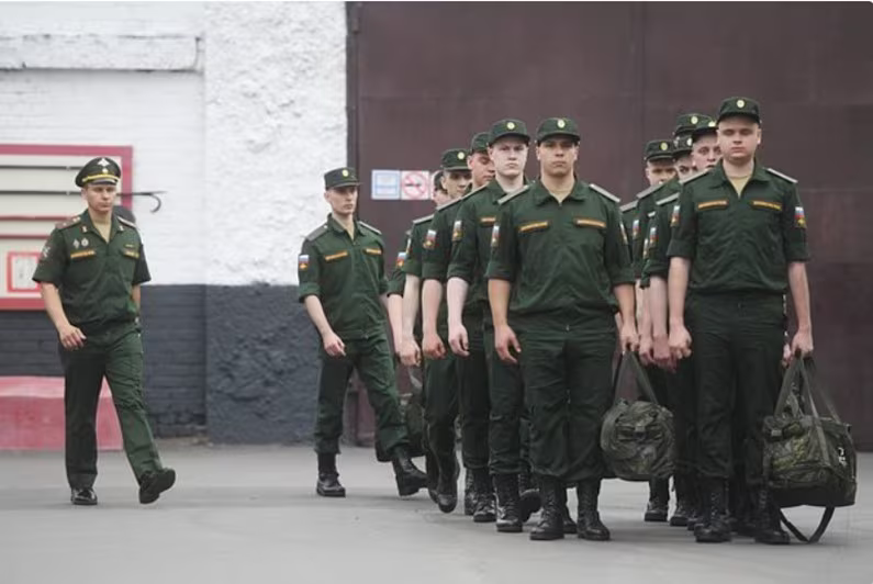 Putin Increases Number Of Russian Military Personnel To 2.2 Million ...