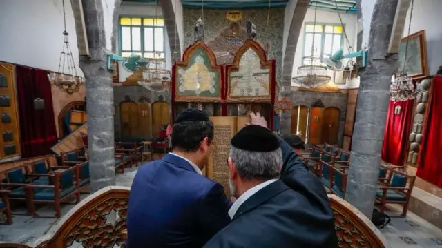 Syrian Jews Urge White House to Lift Sanctions on Damascus – The Syrian ...